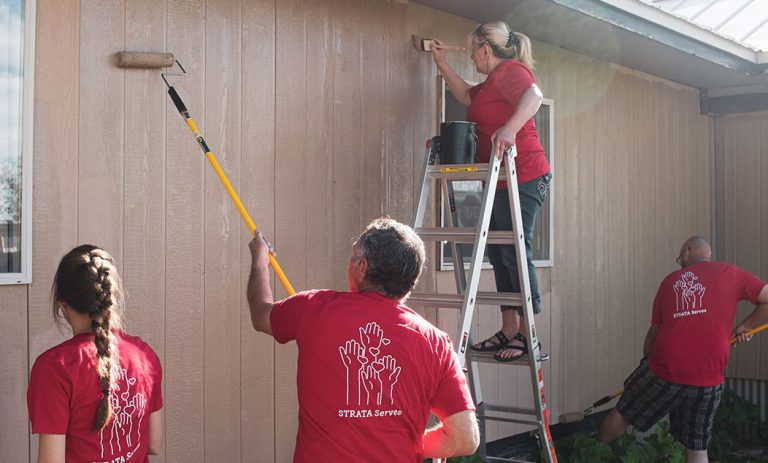 About | Strata Networks